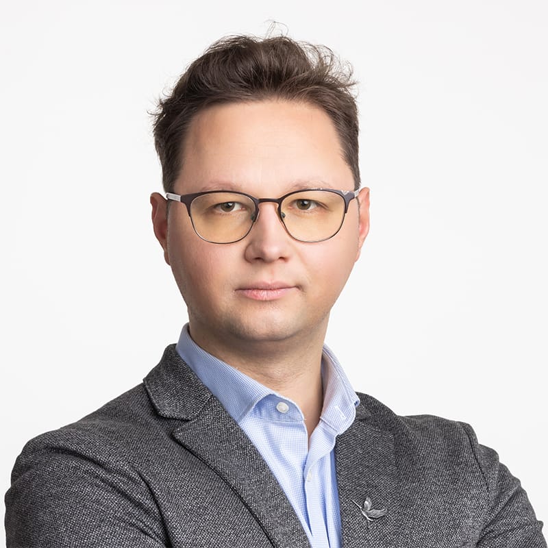 komanda - AURELIJUS VERYGA